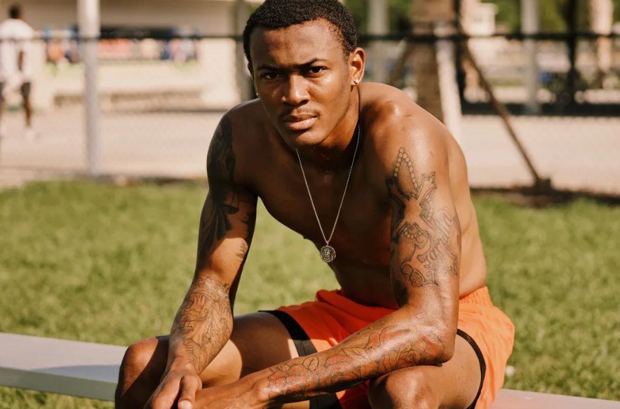 Eagles’ DeVonta Smith admits he has “Cursing Problem” and Eagles fans ...