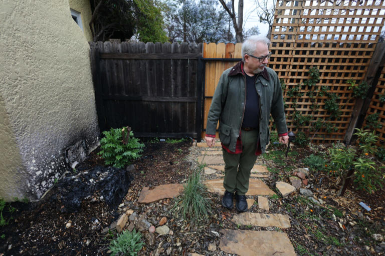 As Altadena Clears Its Fire Ruins, Residents' Unity Faces Reality of ...