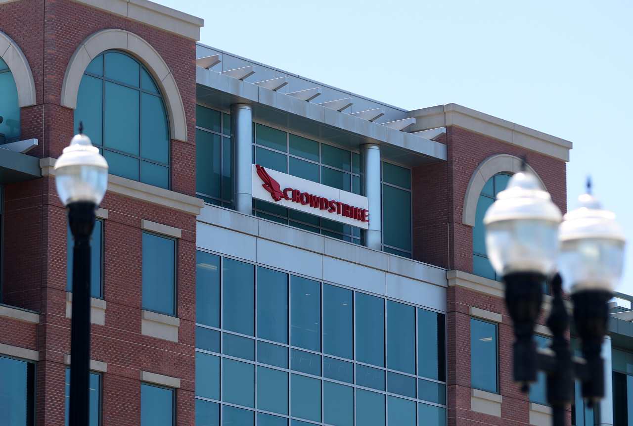 CrowdStrike Stock Pops on Buy Call. IT Outage Is Old News.