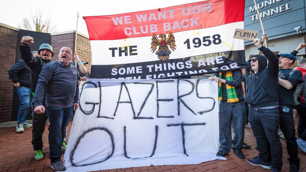 Man Utd fans to stage protest at FC United match