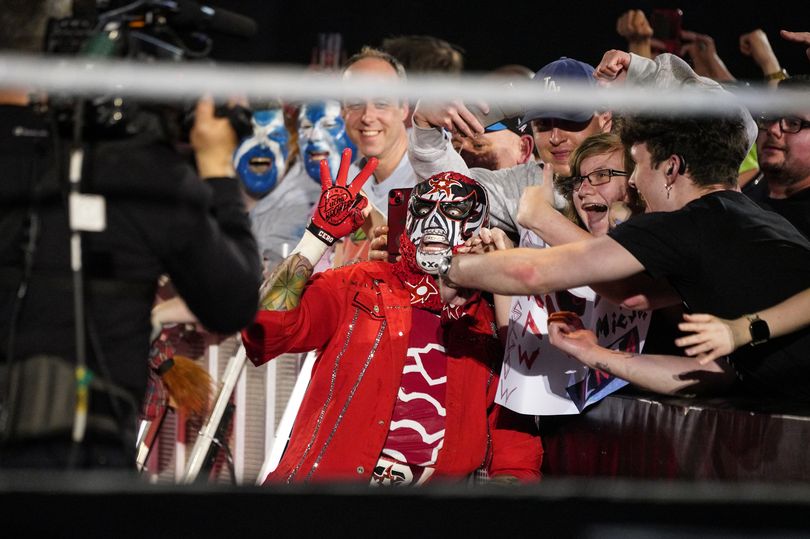 I was at WWE Raw in Glasgow - here are 5 huge moments Netflix cameras ...