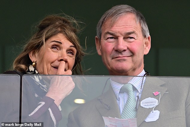 Probe into ex-Reform MP Lowe finds 'credible evidence of harassment'