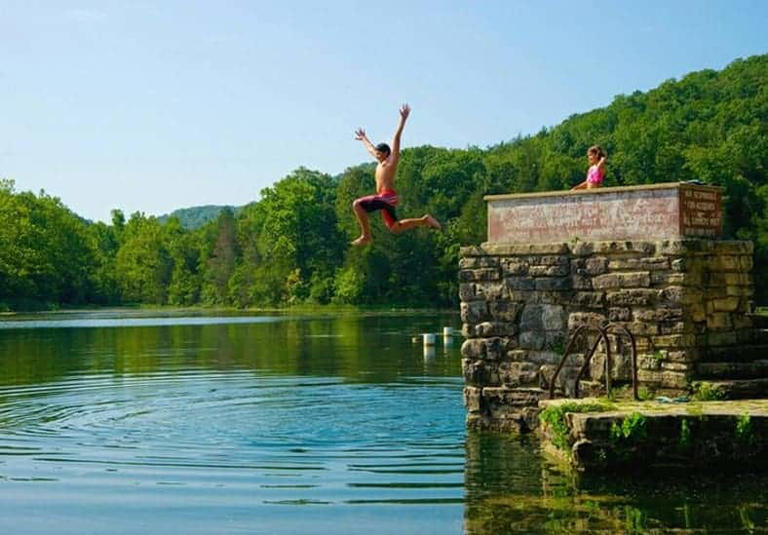 24 weekend getaways, road trips & day trips from Kansas City