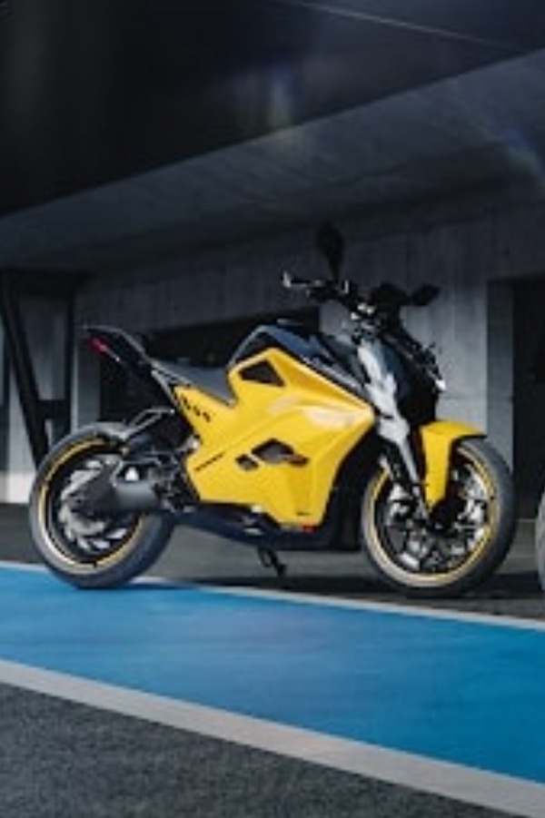 The Build Quality of Ultraviolette F77: Material Innovation at Its Best