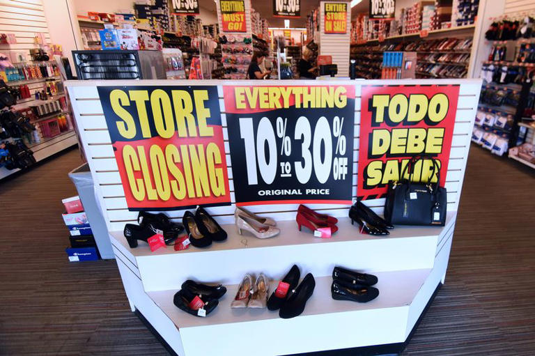 5 key reasons behind mass store closures as shutting of Macy's, Joann ...