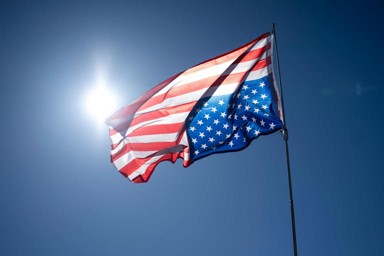 Why Women's March urge U.S. to fly upside down American flags on Trump ...