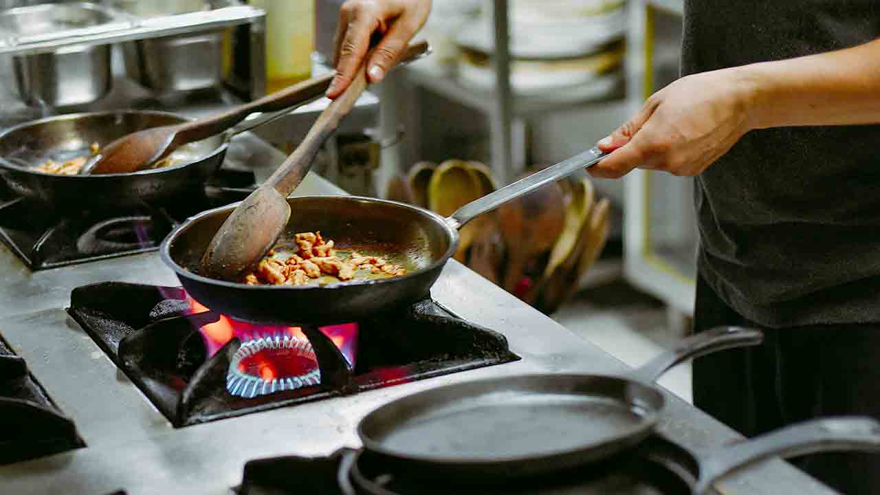 Companies Don’t Want You to Discover These 5 Tricks to Save Cooking Gas