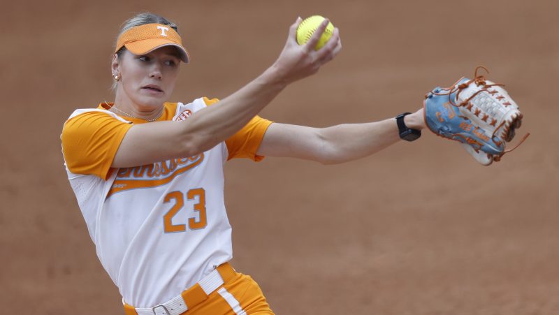 Tennessee pitcher Karlyn Pickens throws fastest pitch in college ...