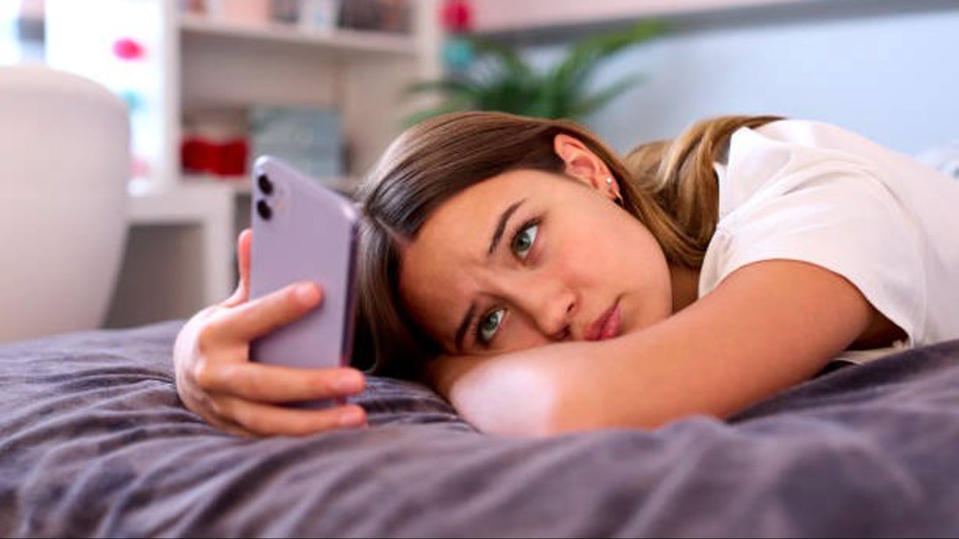 Children With High Screen-Time Grow Up To Be Depressed