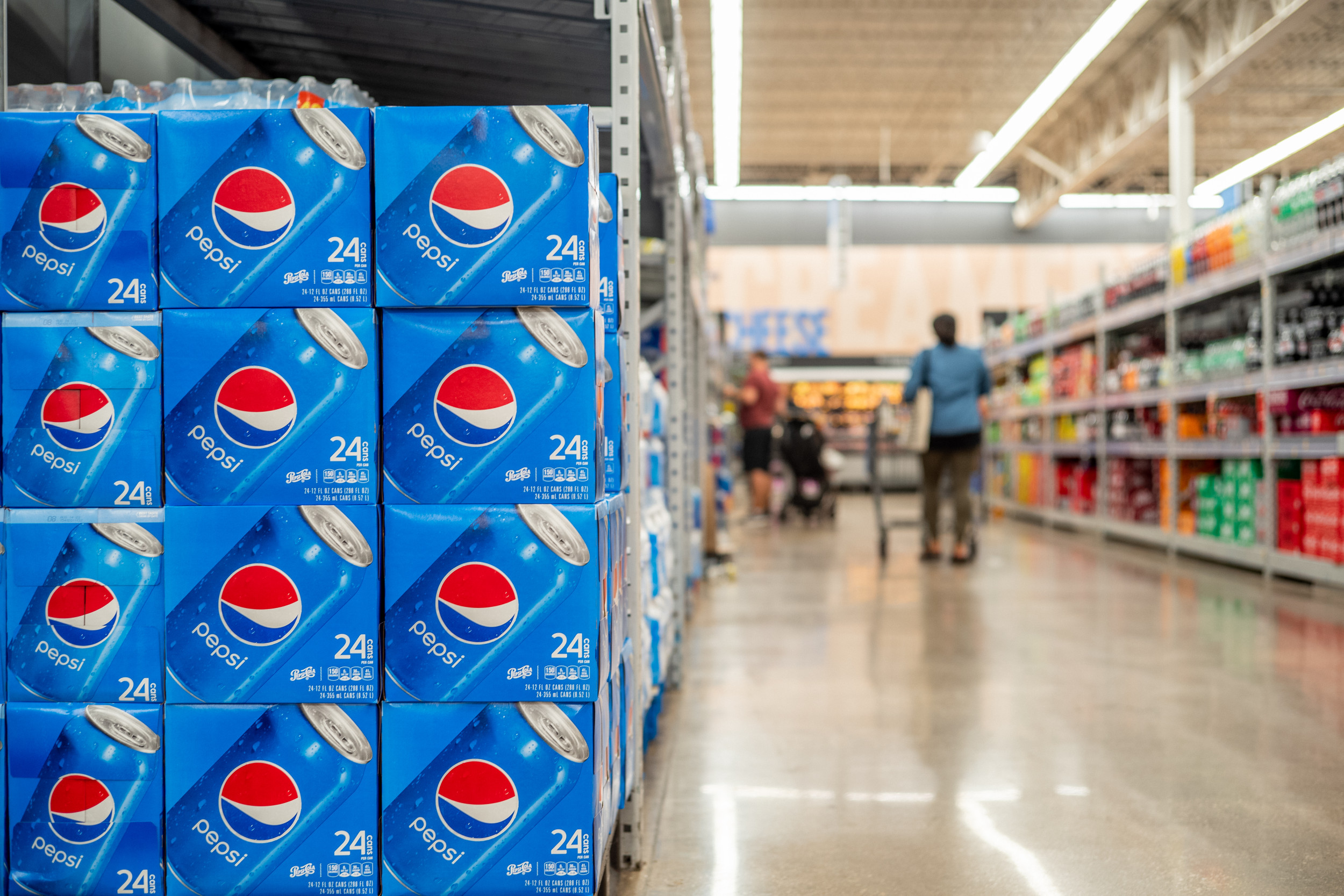 Pepsi weighs In after Trump says rival Coke will use cane sugar