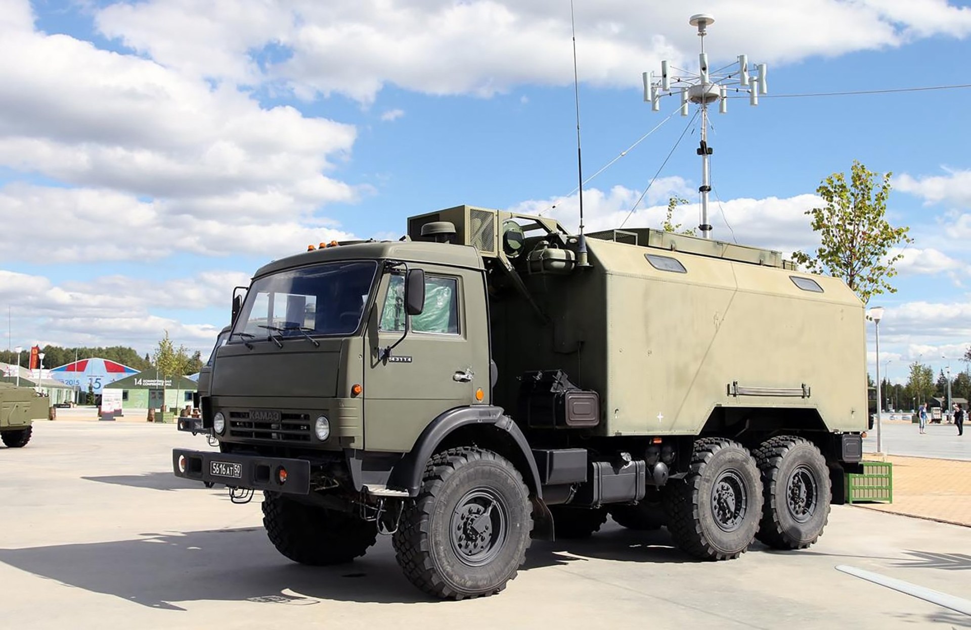 Ukraine blows up Russia's high-tech £12,000,000 'Musk Busting ...