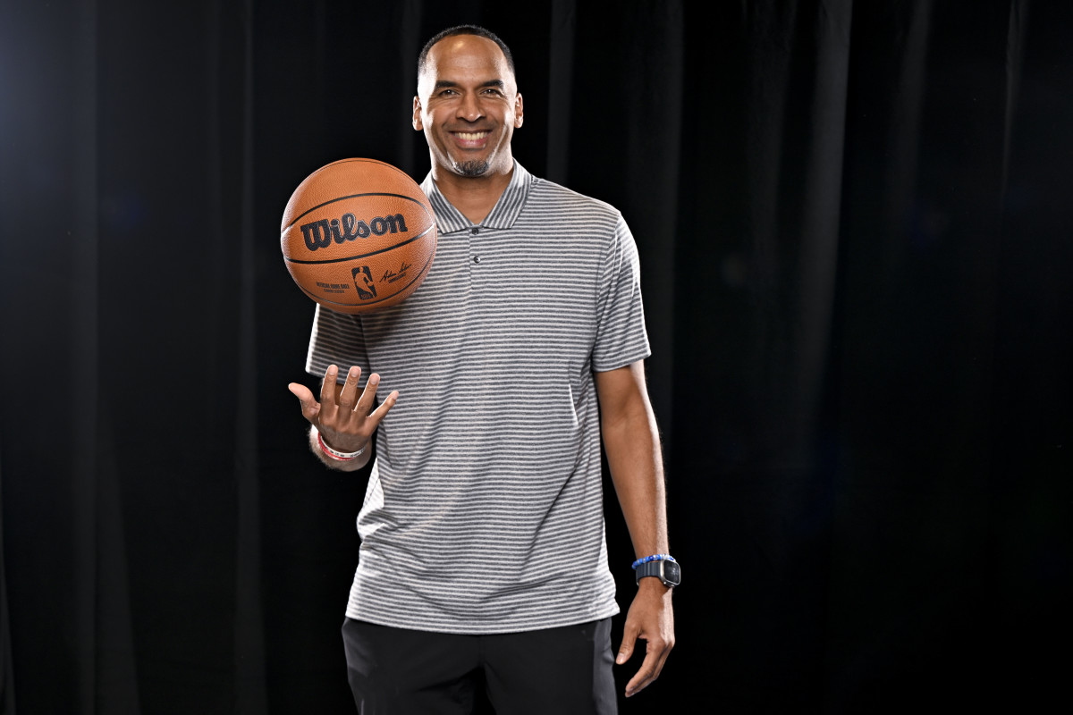 Former NBA Star Praises Nico Harrison for Building Mavs Roster That Can ...