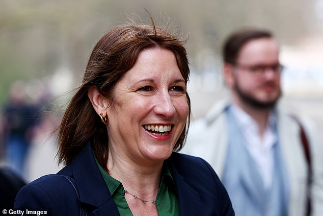 £40,000-a-year boarding school in Rachel Reeves' constituency to close