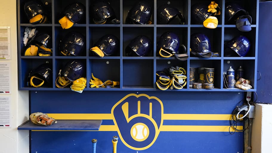 Brewers Fan-Favorite Addresses Injury Scare Before Opening Day