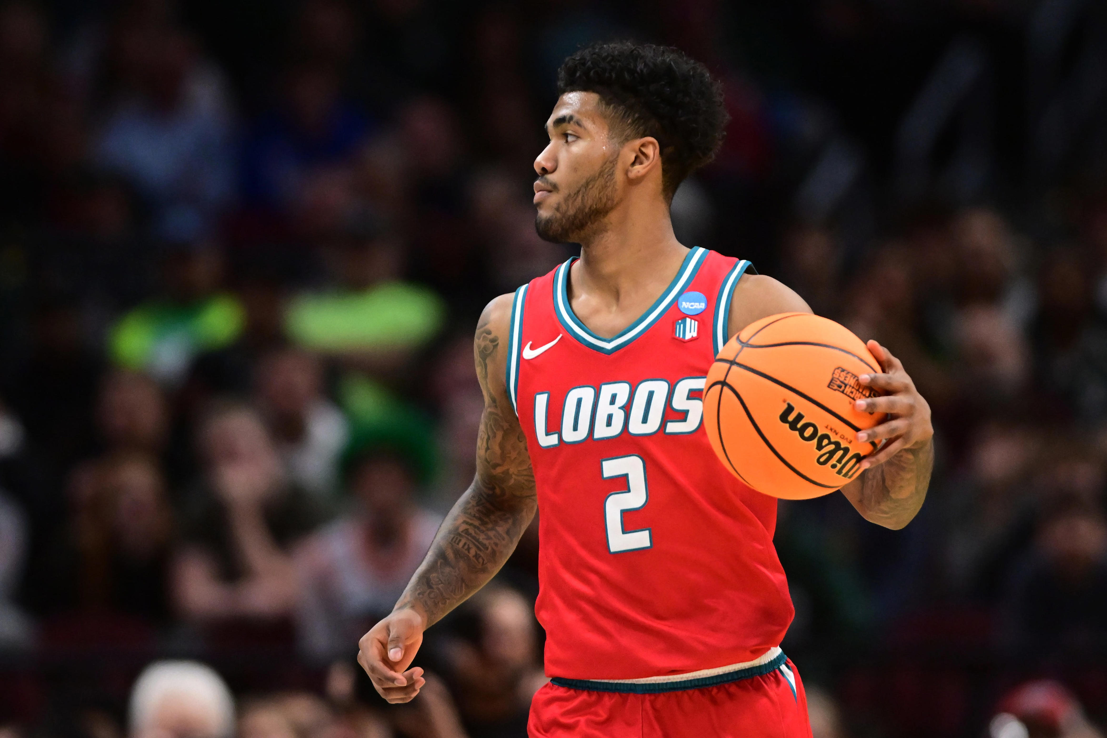 The best men’s NCAA basketball transfer portal players per position ...