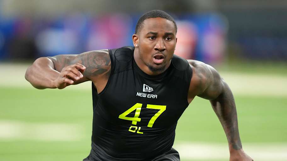 Talented Edge Rusher Reportedly Pops Up As An Eagles Top-30 Visit