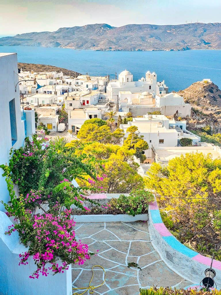 Your 4-Day Milos Itinerary for The Perfect Idyllic Greek Vacation