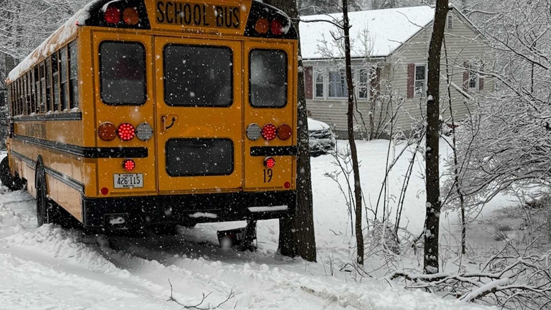 2 school buses crash in Maine town during snowstorm