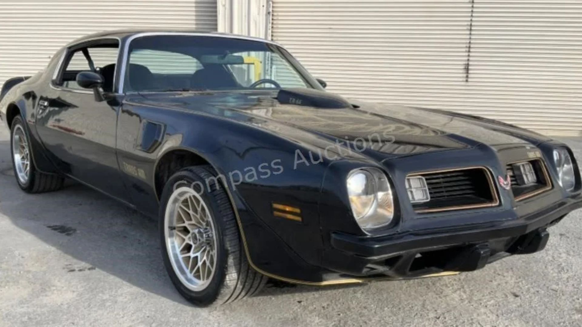 Classic Pontiac and Chevrolet Corvettes to Headline Compass Auctions