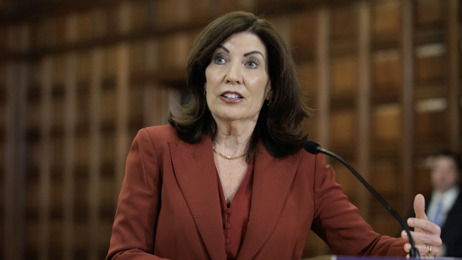 Hochul blasts ‘renegade’ New York counties for cooperating with ICE