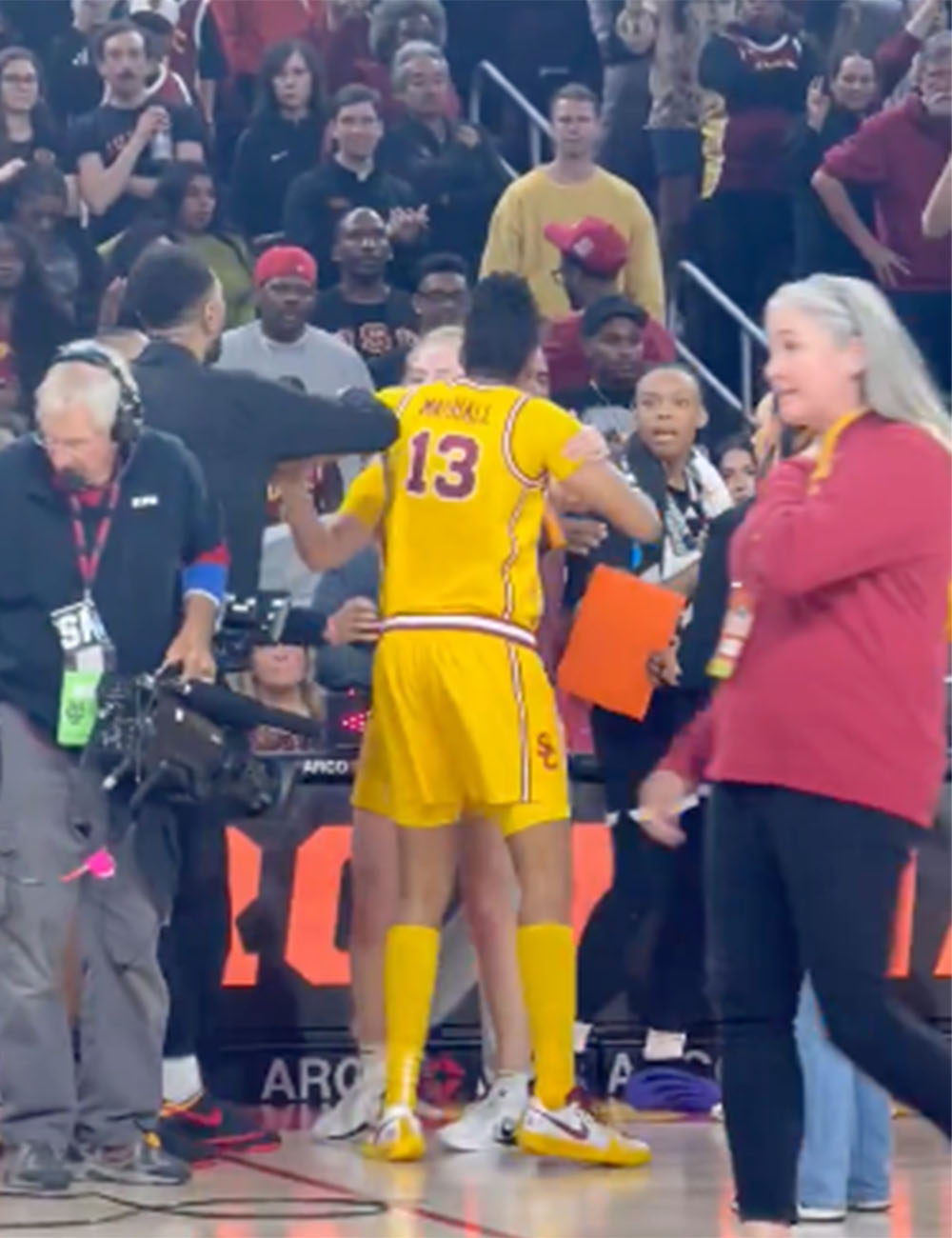 USC, Mississippi State in ugly postgame March Madness scene after JuJu ...