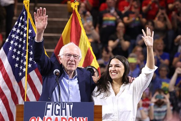 Bernie Sanders and AOC’s Rallies Can Become a Mass Movement