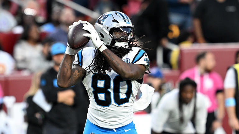 Raiders sign TE Ian Thomas