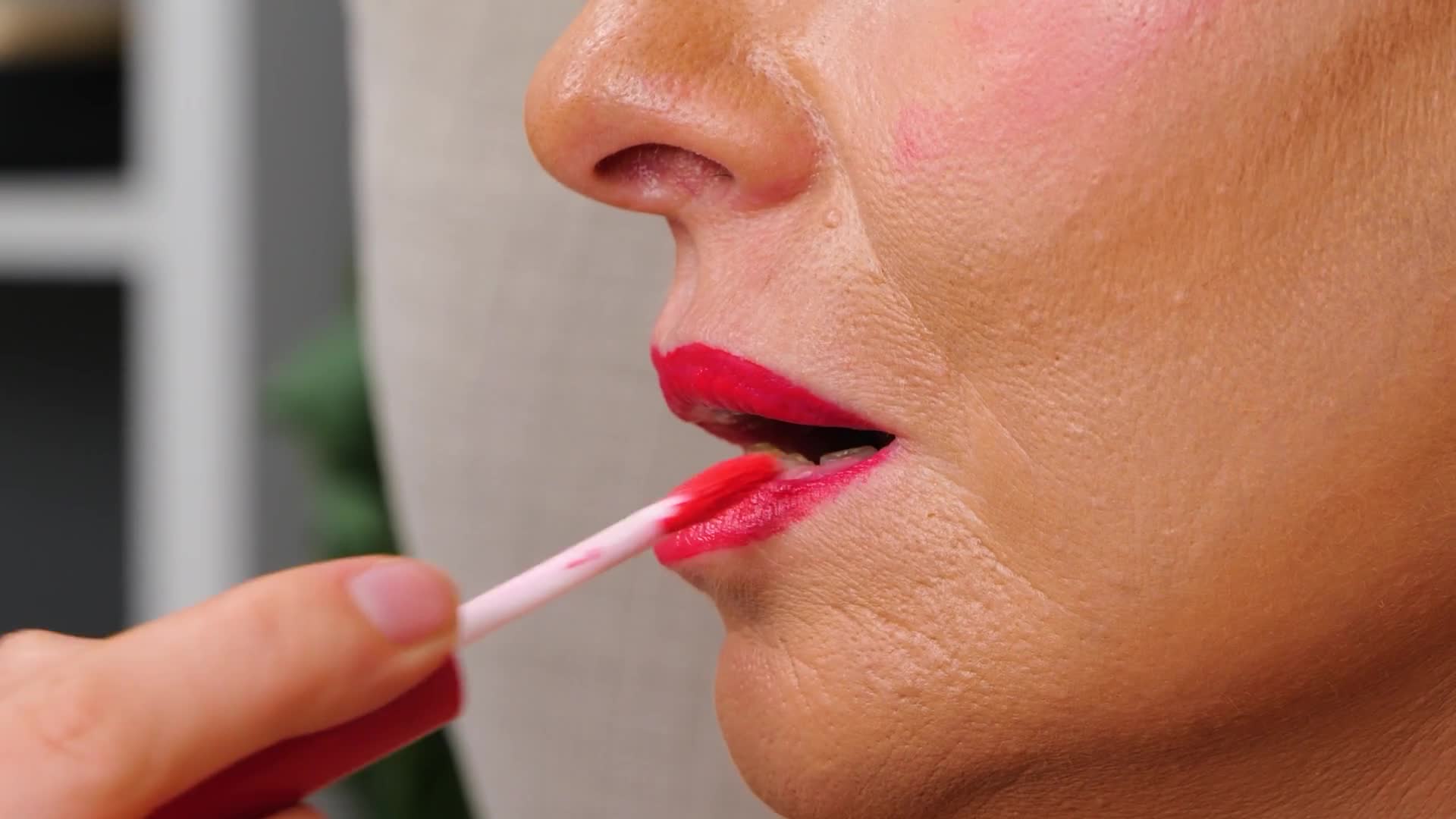 My grandmother is Kim Kardashian! Incredible transformation