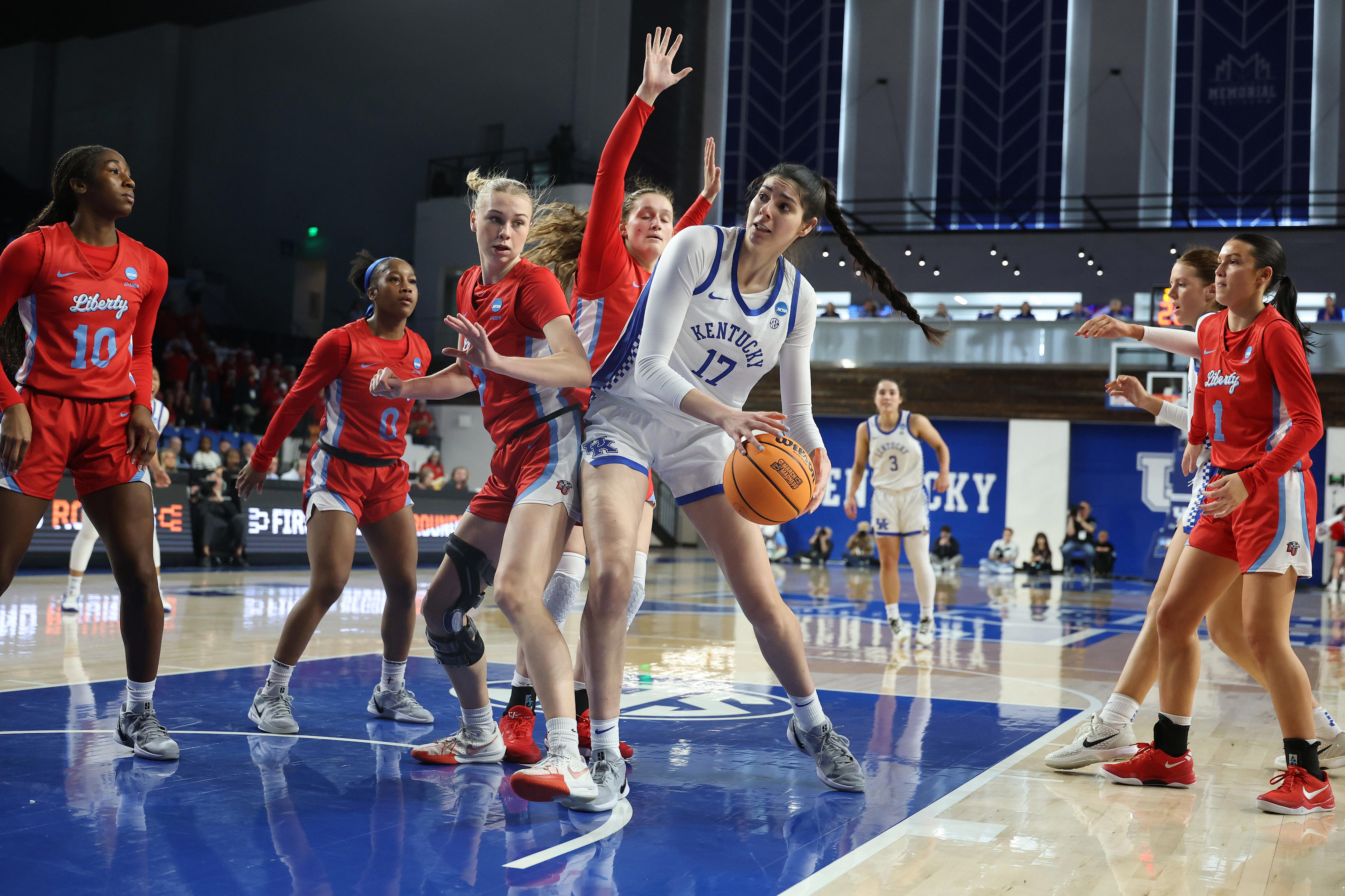 The Kentucky women's basketball team is losing two players to the ...