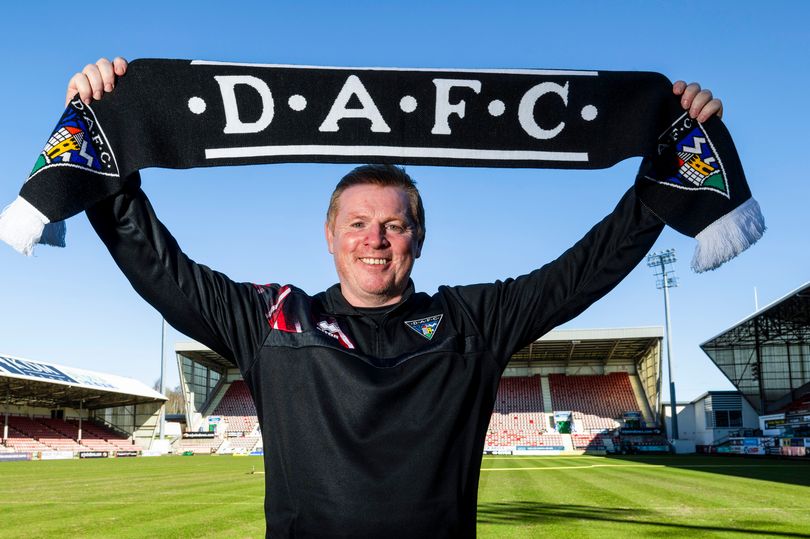 Neil Lennon gives Scott Brown his orders as Celtic heroes reunite and ...