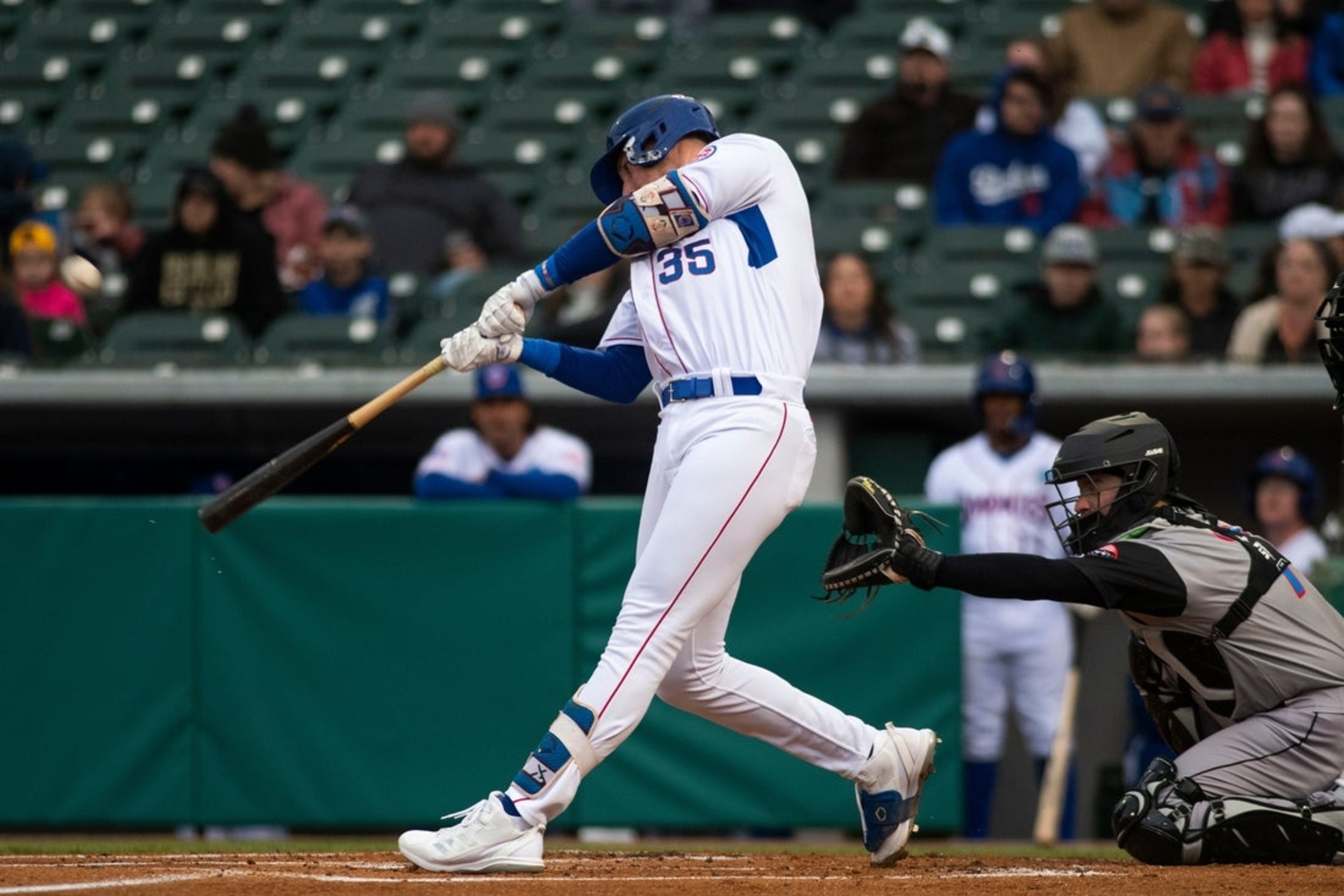 Spring training roundup: Cubs beat Braves on late HR in finale