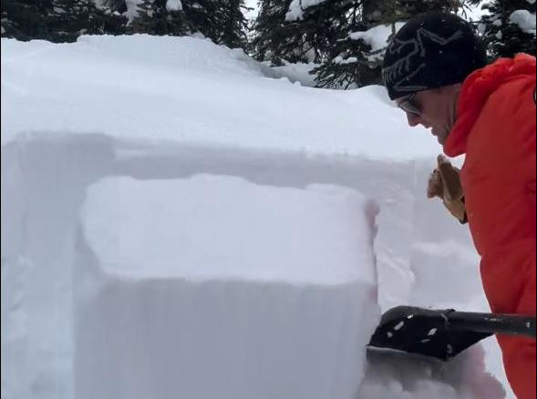 ‘Now is not the time to be in the backcountry,’ Avalanche experts say