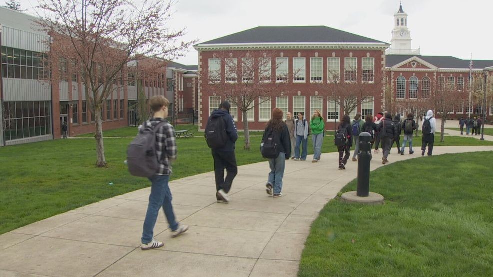 Oregon House passes Alyssa's Law to enhance school safety with panic alarms