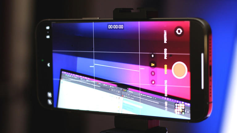 How To Turn Your iPhone's Camera Grid On (And Off)