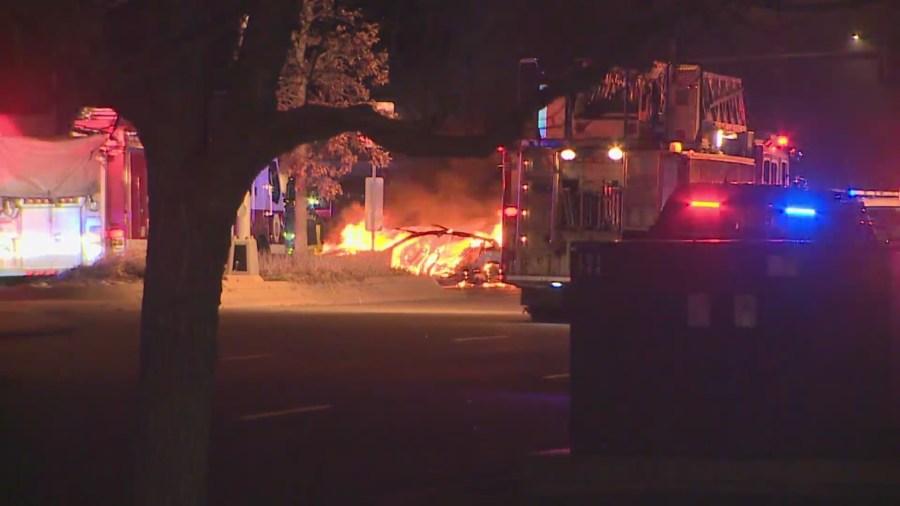 Video: Tesla allegedly ran red light at nearly 100 mph, resulting in ...