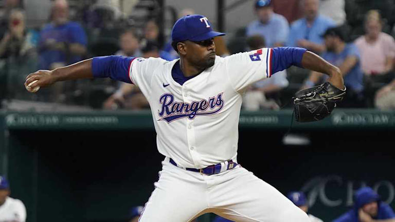 Both Young Texas Rangers Starters Firmly in AL Rookie of the Year Race