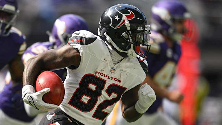 Seahawks add more WR depth, sign former undrafted rookie standout