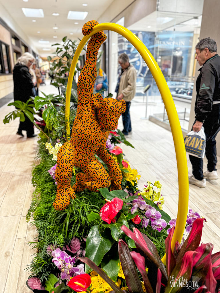 Galleria Floral Experience with Flowers by Bachman's