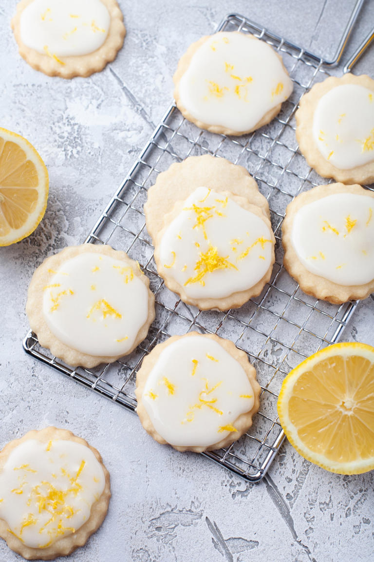 Lemon Shortbread Cookies: A Sweet and Zesty Treat