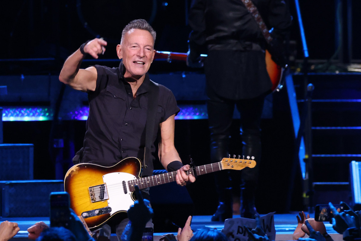 Bruce Springsteen Added to Tribute to This Iconic Singer