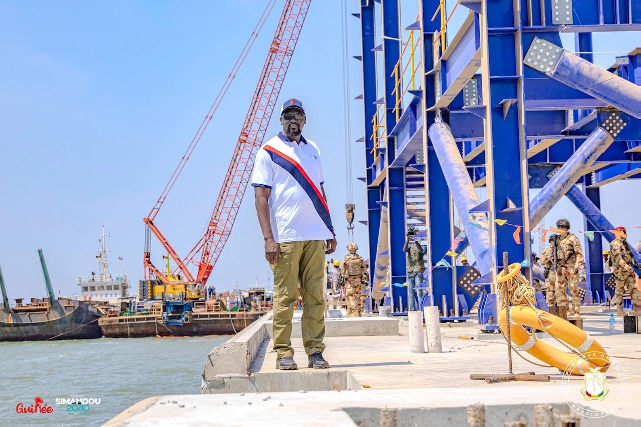 Le Président de la République de Guinée visite le port de Moribayah ...