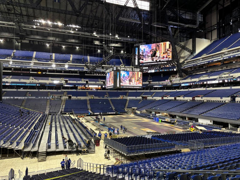 Custom basketball court takes over Lucas Oil Stadium with 35,000 ...