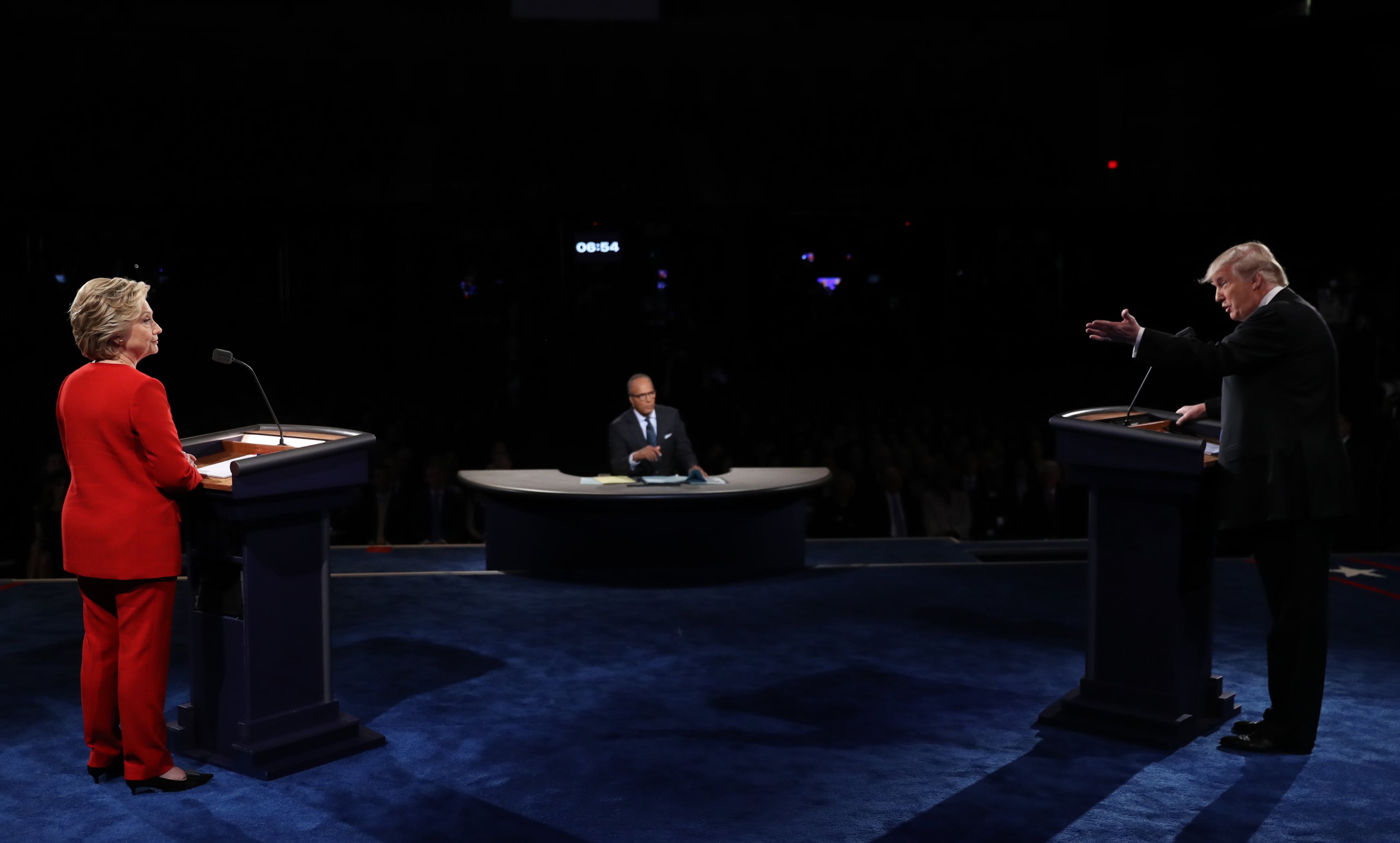 Opinion: Today’s Hottest Group Text? Hillary Clinton’s, No Doubt