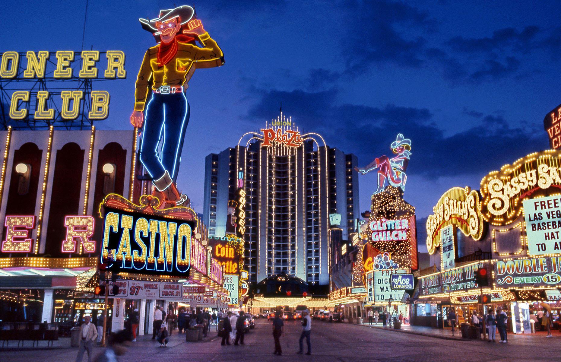 Step back into 1970s America with these throwback images