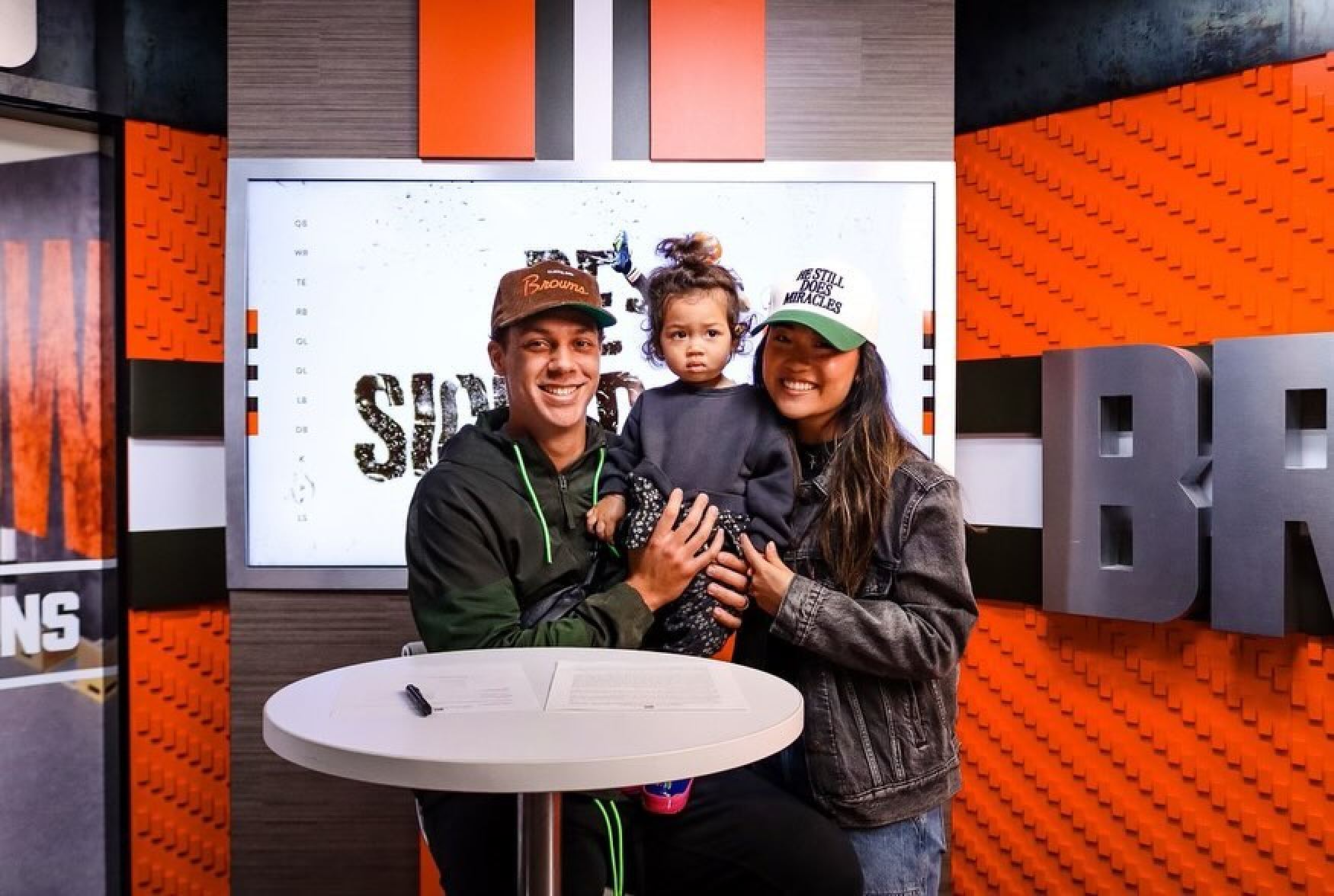 Who is NFL punter Corey Bojorquez’s low-key wife, Diana Wong? The ...