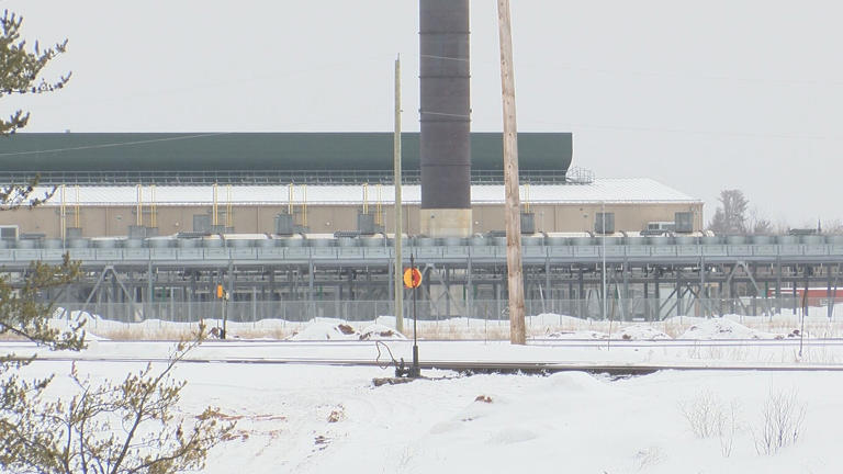 State representatives push for UP natural gas power generation