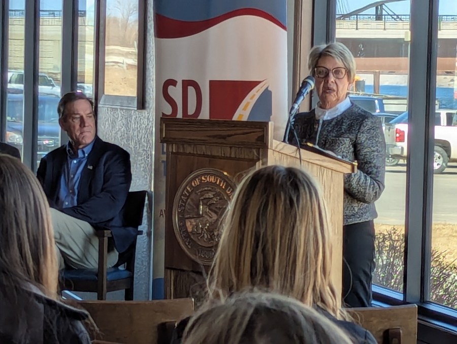 New bridge over Missouri is ripe with symbolism