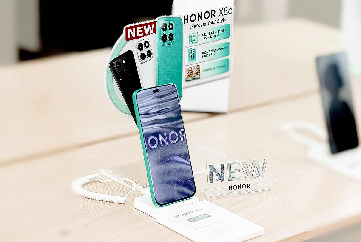 HONOR launches X8c in the Philippines, opens Ilocos store