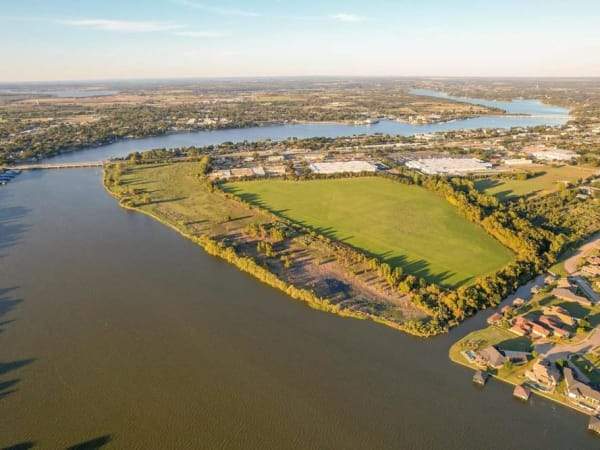 Construction begins on mixed-use lakefront development in Granbury