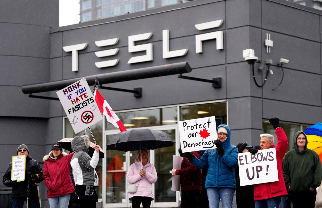 4 ‘Tesla takedown’ protests planned for this weekend in the Lower Mainland